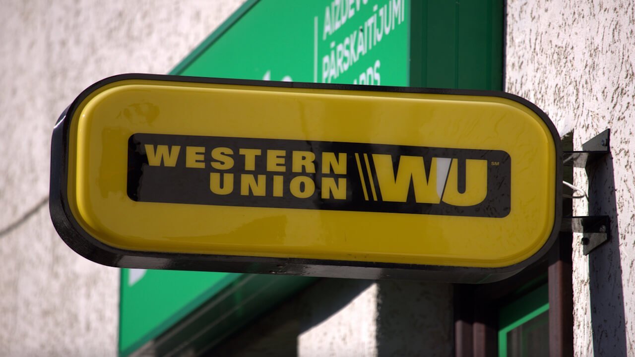 Western Union reveals an income loss in Q3