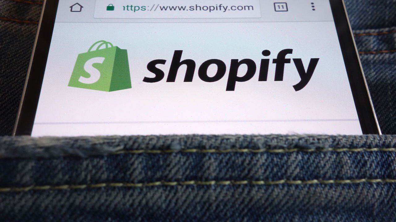 Shopify collaborate with CoinPayments